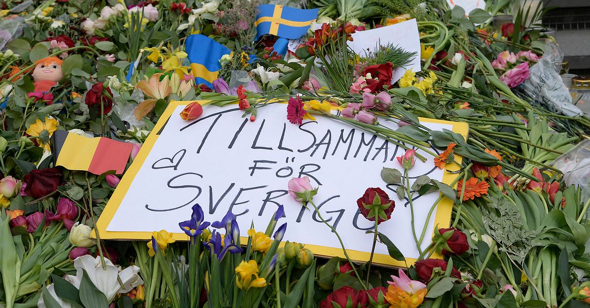 Fler svenskar positiva till landets utveckling | SVT Nyheter