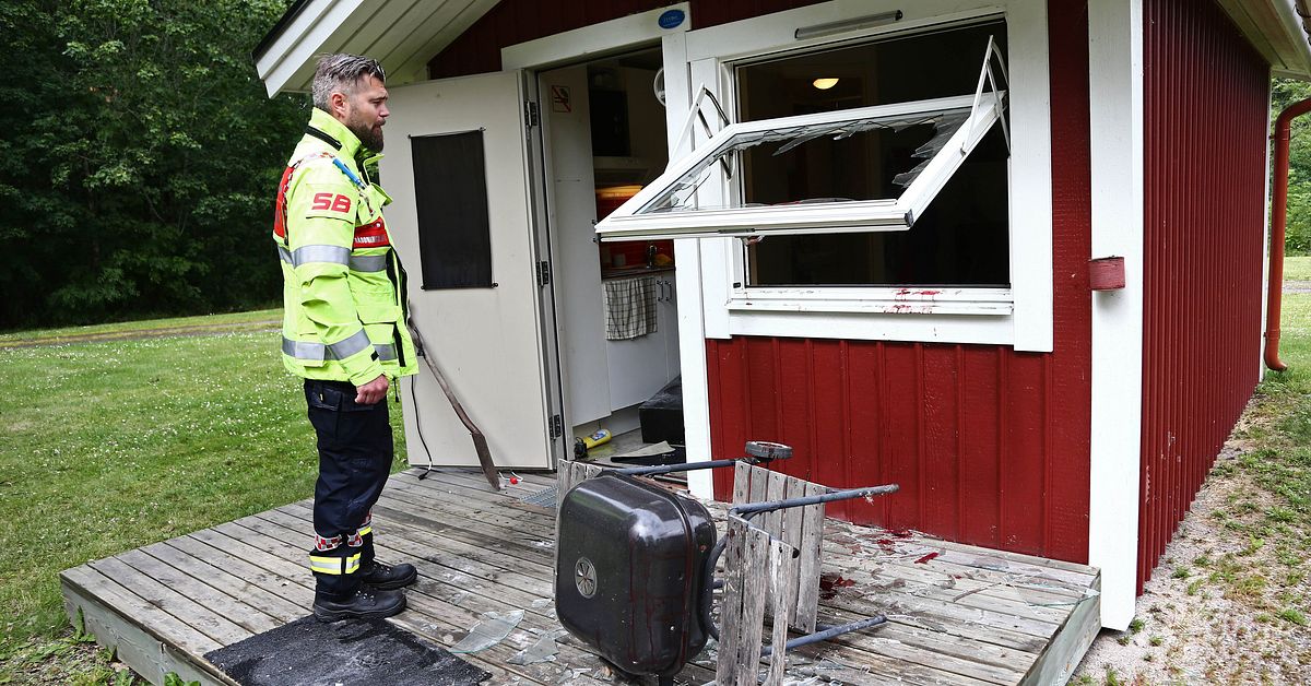 Man misstänkt för mordbrand efter brand i stuga | SVT Nyheter