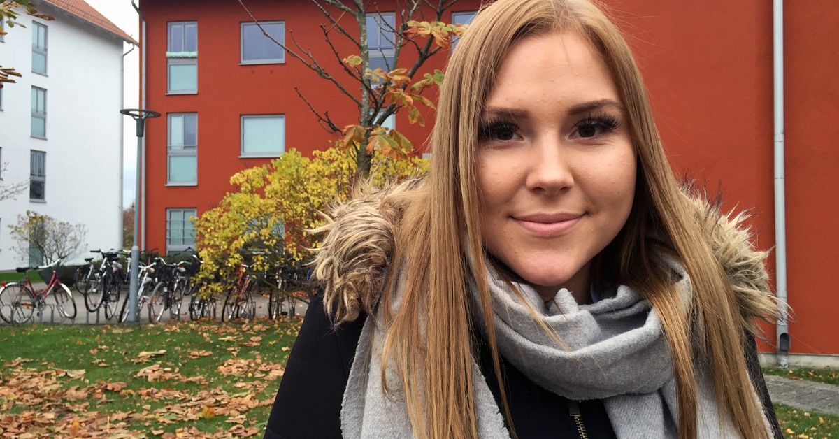 Filippa lever med psoriasis | SVT Nyheter