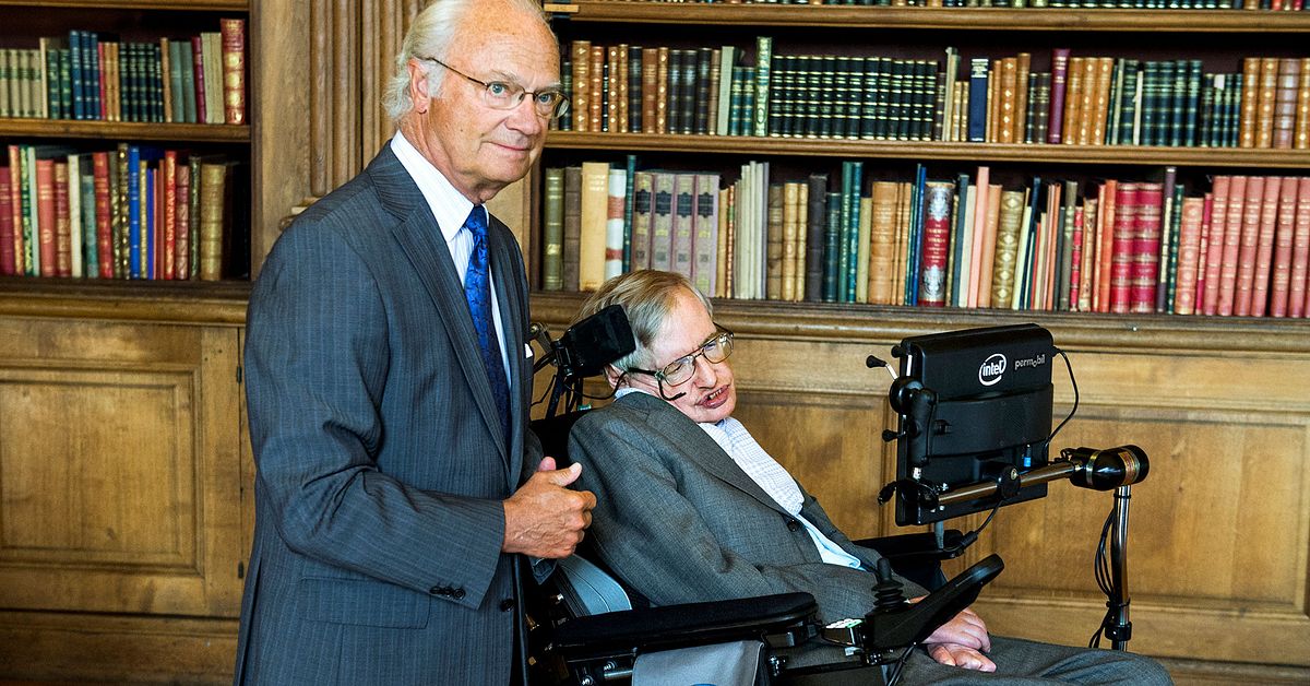 Kungahuset om Stephen Hawkings död: Stor sorg | SVT Nyheter