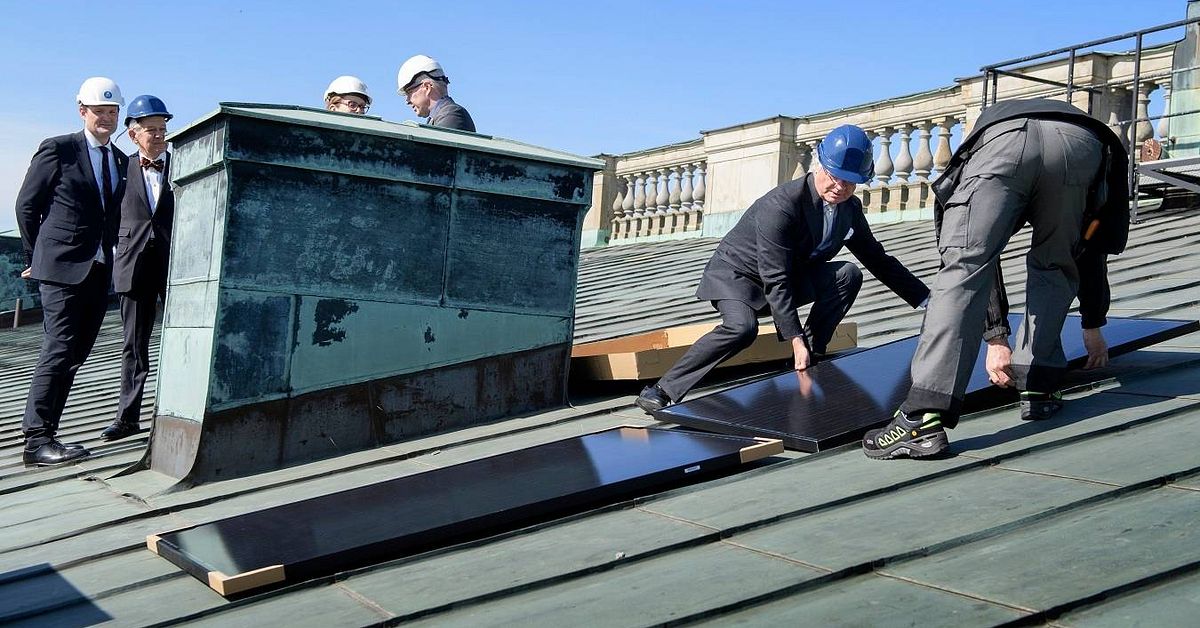 Kungen: Slottet är som gjort för solceller | SVT Nyheter