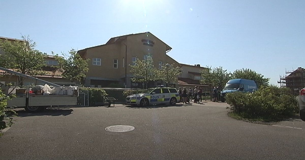 Skolan öppen efter hotet – men lokalerna låsta | SVT Nyheter