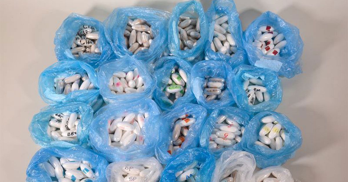 Smugglade 15 kilo narkotika i torktumlare | SVT Nyheter