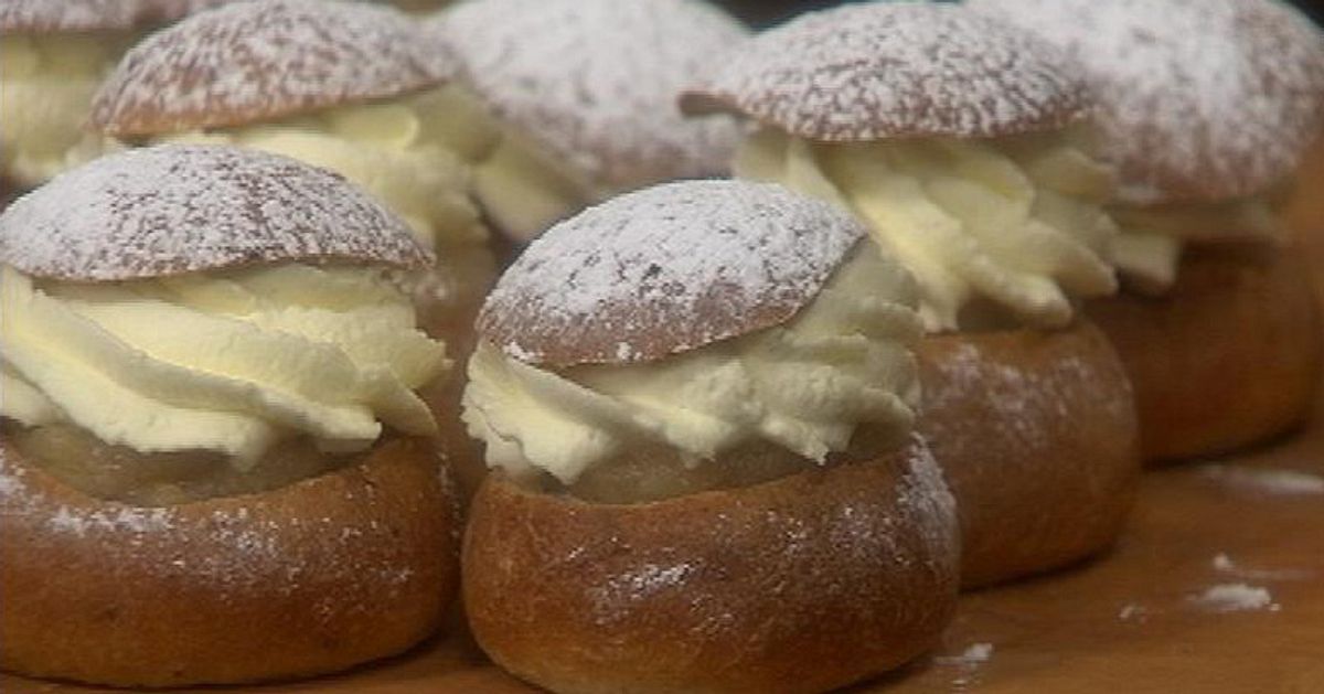 Baka den perfekta semlan | SVT Nyheter