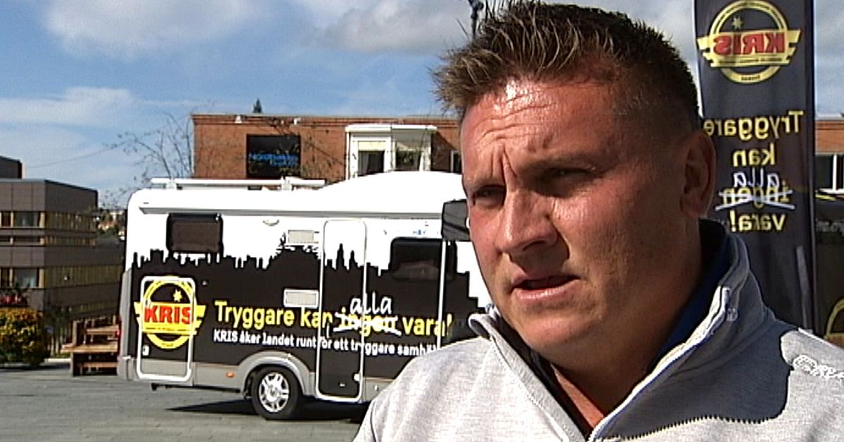 Kris ordförande utesluten och polisanmäld | SVT Nyheter