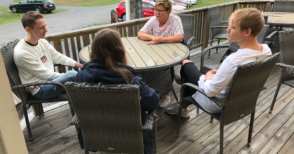 Känslosamt läger för barn till dementa | SVT Nyheter