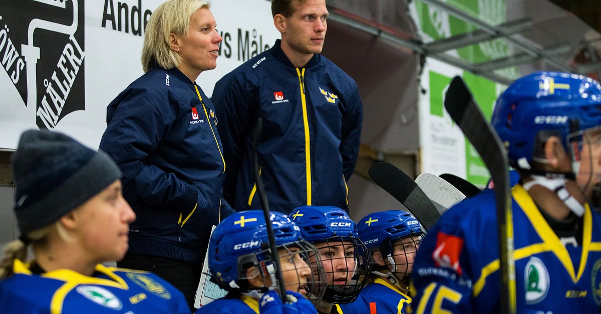 Ishockey: Sverige inledde med förlust | SVT Sport