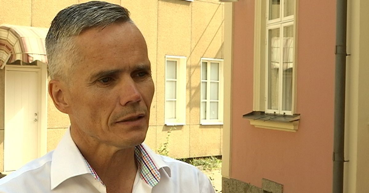 Sonen tvingas flytta – och får inte sälja lägenheten vidare | SVT Nyheter