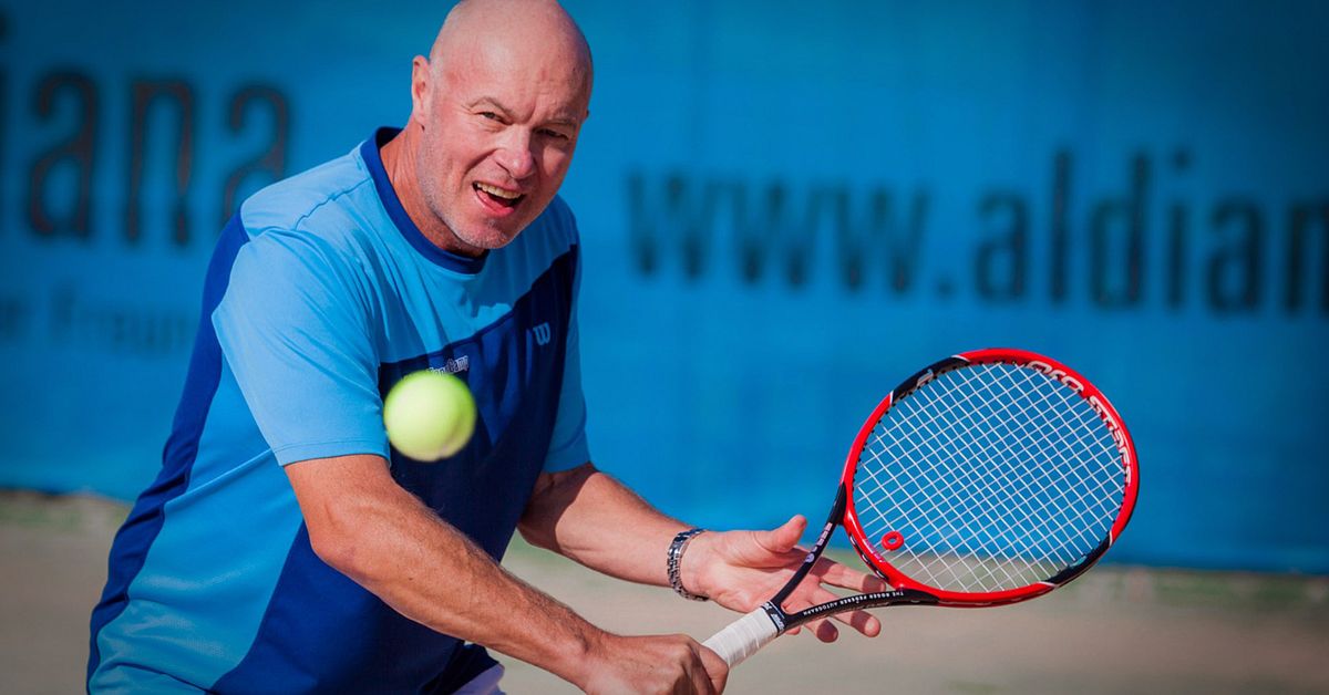 Tennislegendarerna återvänder till Olofström för jubileum | SVT Nyheter