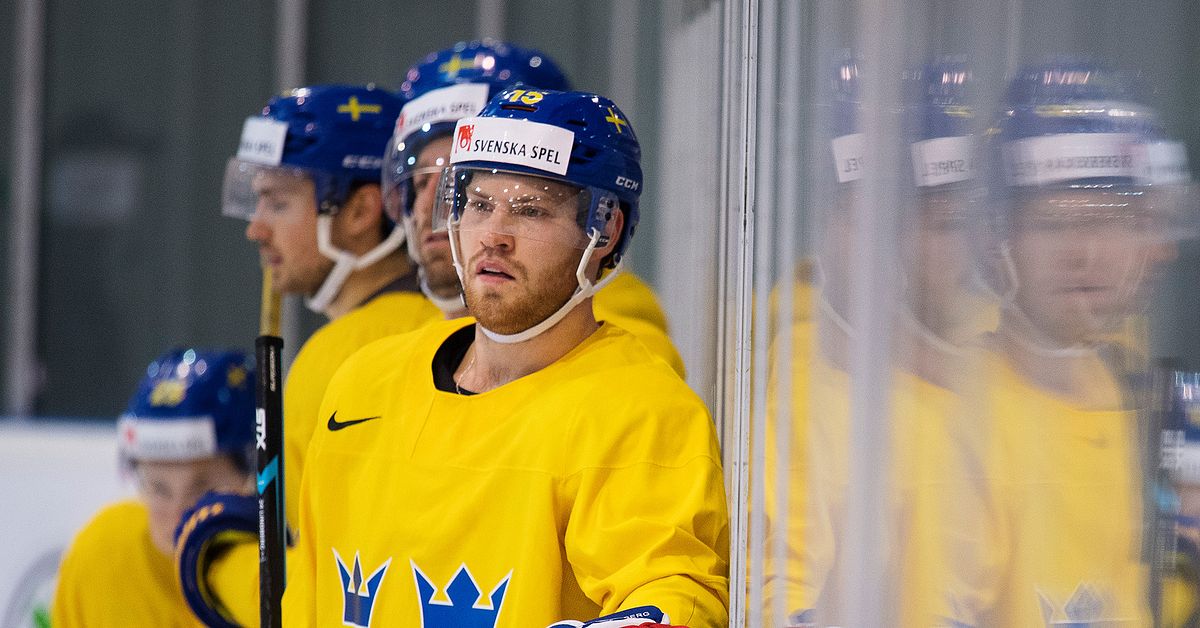 Ishockey: Oscar Lindberg nobbar SHL för Schweiz | SVT Sport