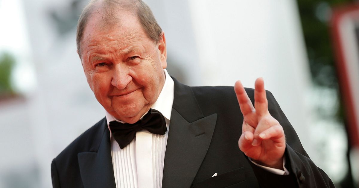 Roy Andersson vinner bronshäst | SVT Nyheter