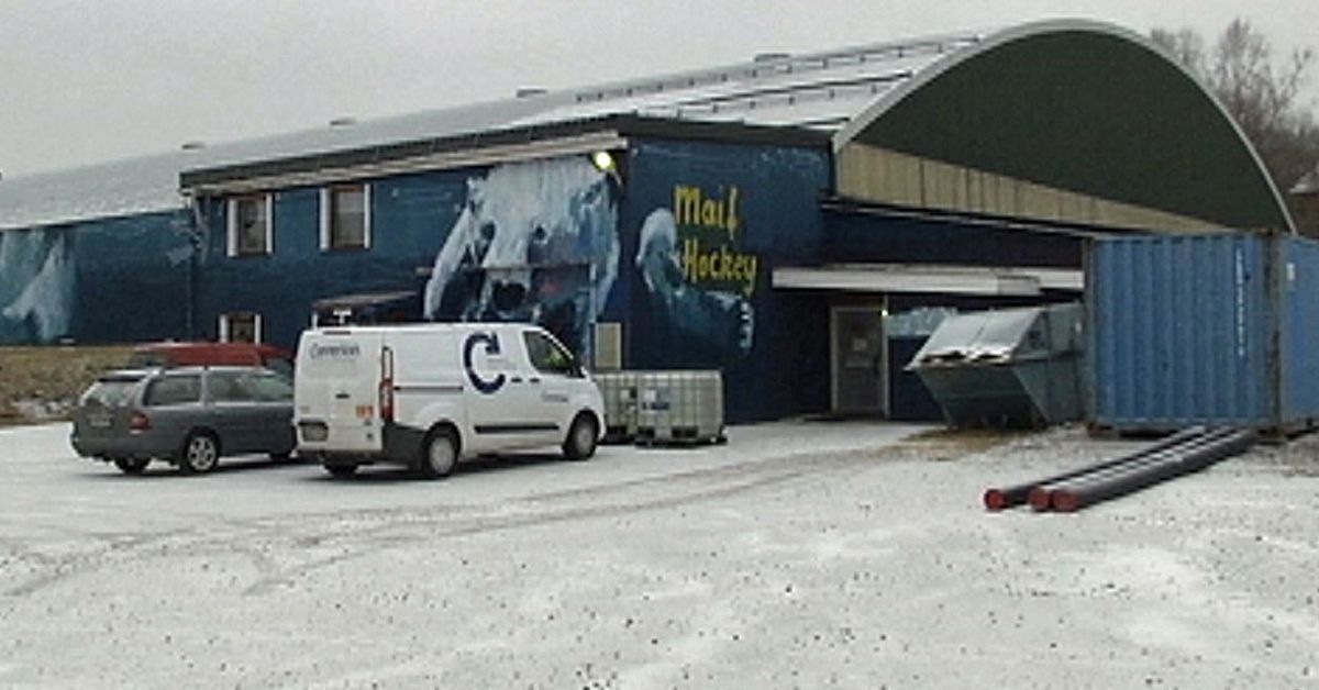 ”Vi har inte sålt ishallen i Malmberget” | SVT Nyheter