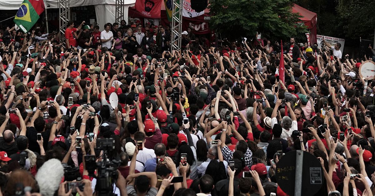 SVT:s Tigran Feiler: Frigivningen av Lula en politisk bomb | SVT Nyheter