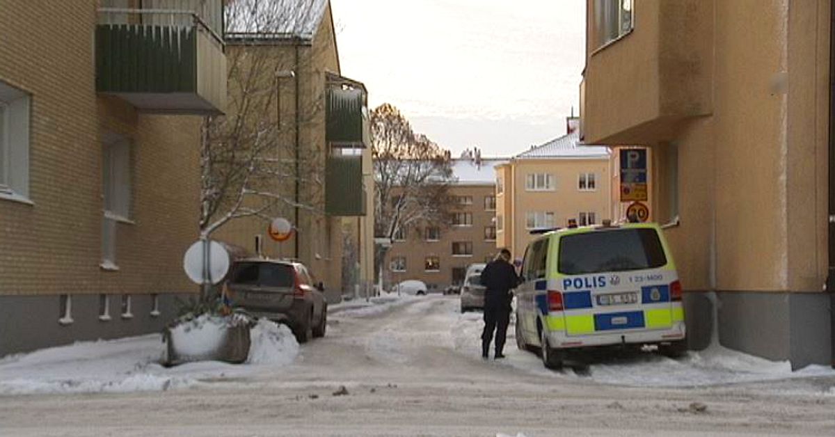 Man Hittad I Trapphus På Väster I Örebro Kvinna Anhållen Misstänkt