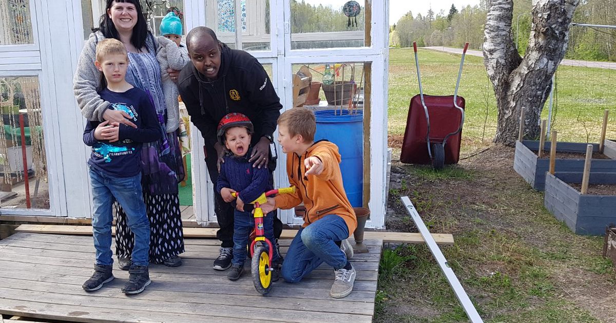 Ett besökarinlägg i "Så planerar familjen Embretsen-Deeq för en ovanlig ...