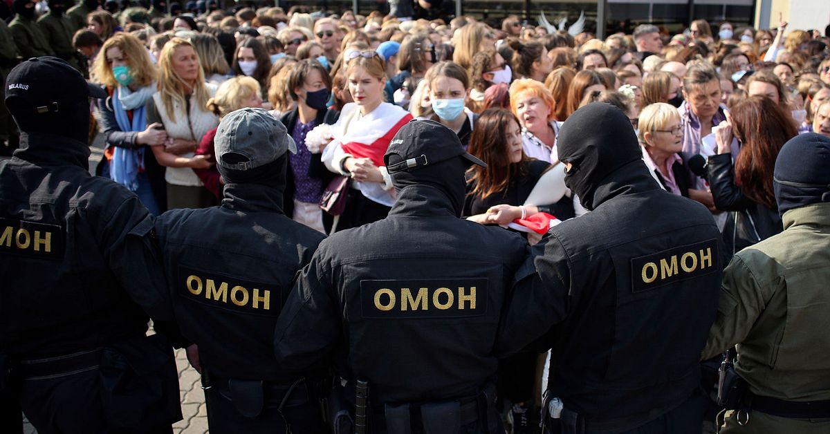 Nya hot om att stänga ner medier i Belarus | SVT Nyheter