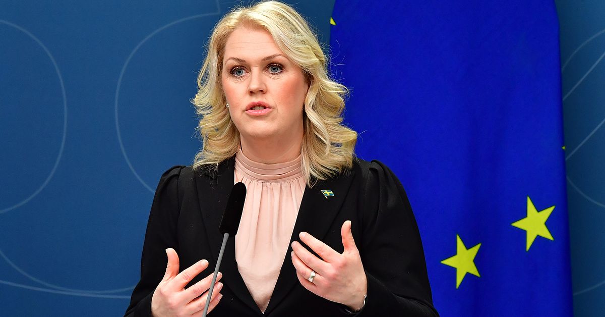 Hallengren: Felvaccinerare får inte pengar | SVT Nyheter
