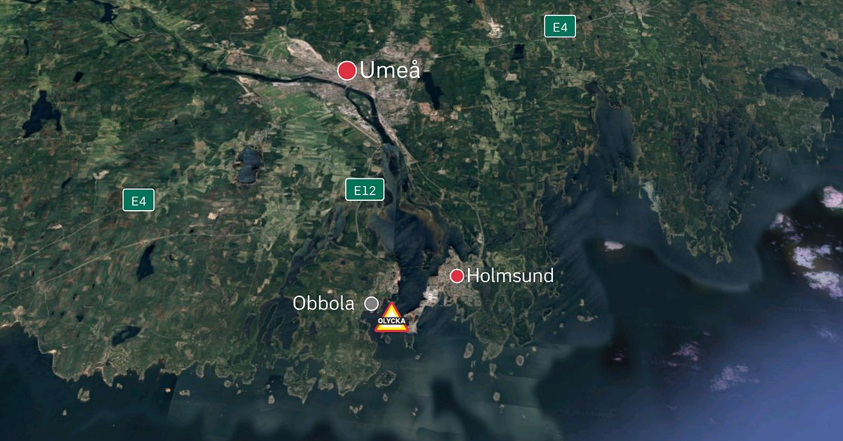 Drunkningslarm vid Obbola – skoter kan ha gått genom isen | SVT Nyheter