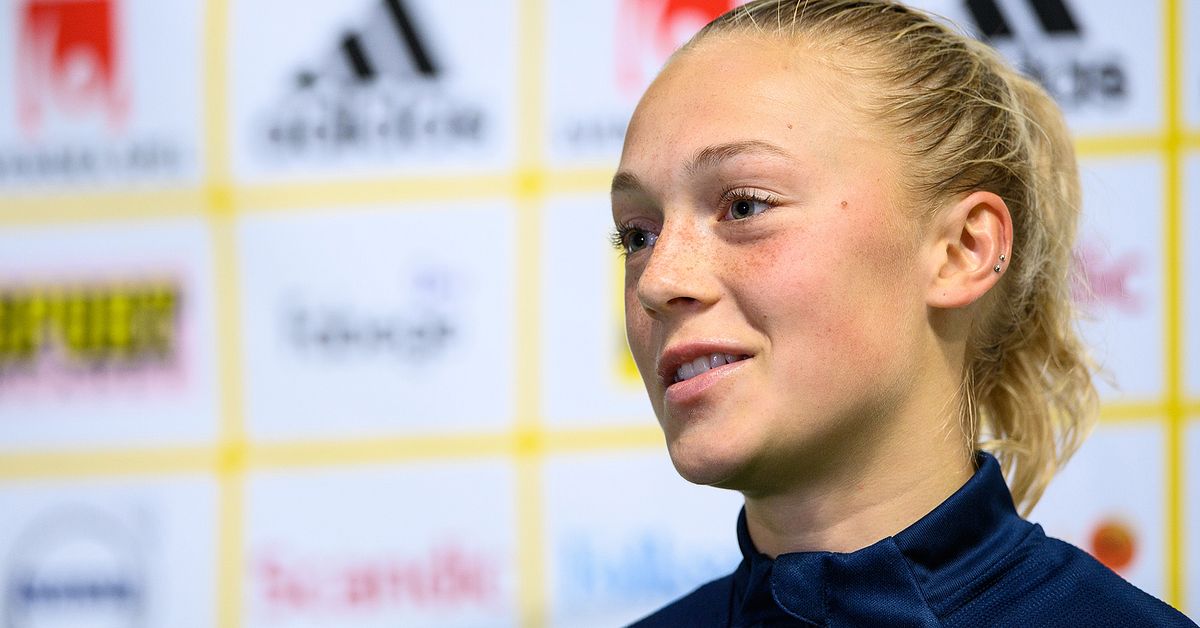Fotboll: Bennison nominerad till nytt prestigepris | SVT Sport