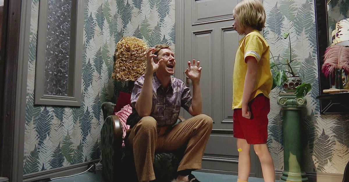 Här spelar Agnes Colliander mot filmstjärnan Simon J Berger | SVT Nyheter