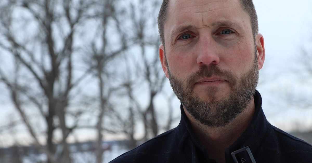 Erik Pelling (S) om dödsfallen på UKK: ”Lämnar ingen oberörd” | SVT Nyheter