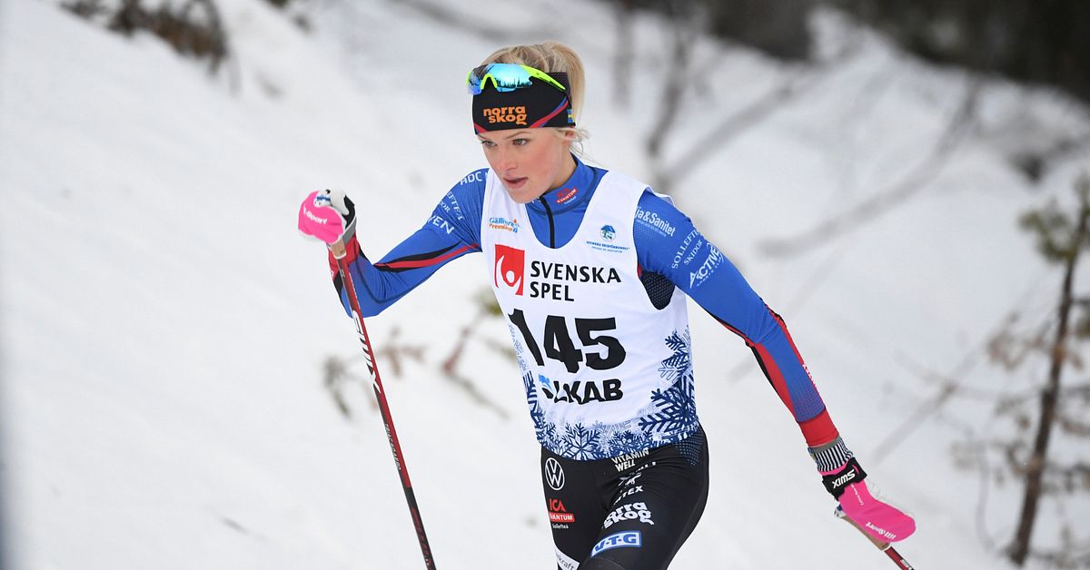 Vintersport: Frida Karlsson överlägsen i premiären | SVT Sport