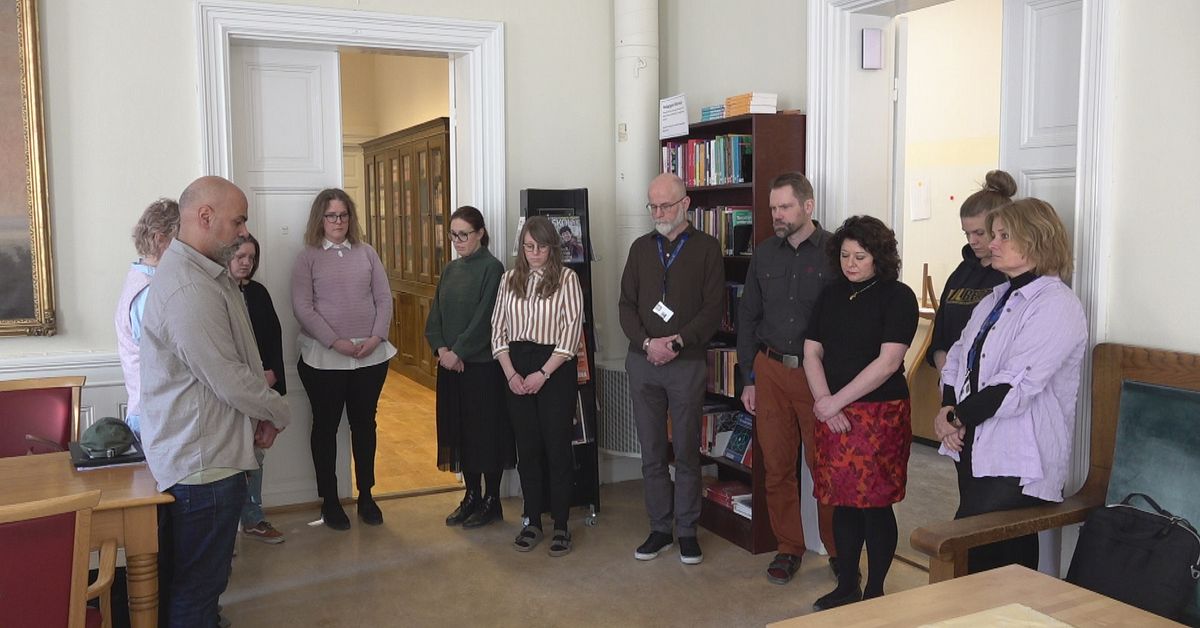 Tyst minut på Vasaskolan i Gävle efter skolattacken i Malmö | SVT Nyheter