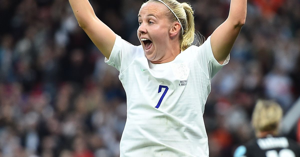 Bethany Mead ger England ledningen – gör första målet i EM | SVT Nyheter