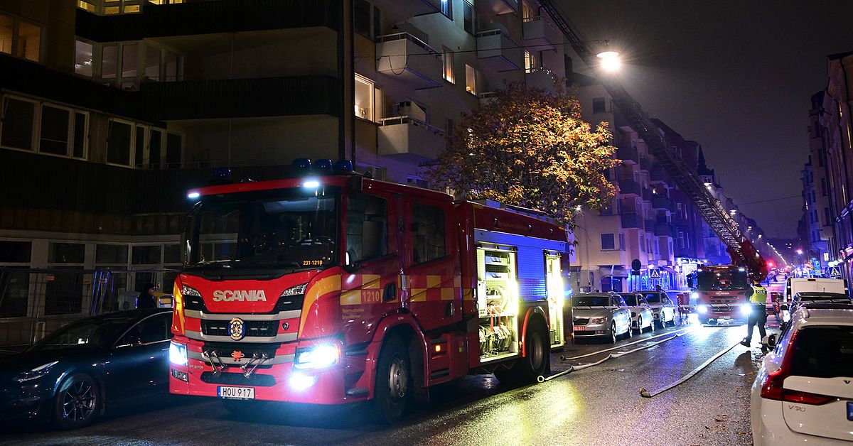 Brand i Vasastan – fyra personer skadade | SVT Nyheter