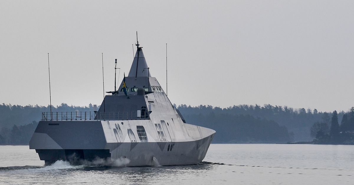 Svenska fartyg deltar i finländsk marinövning med Nato | SVT Nyheter