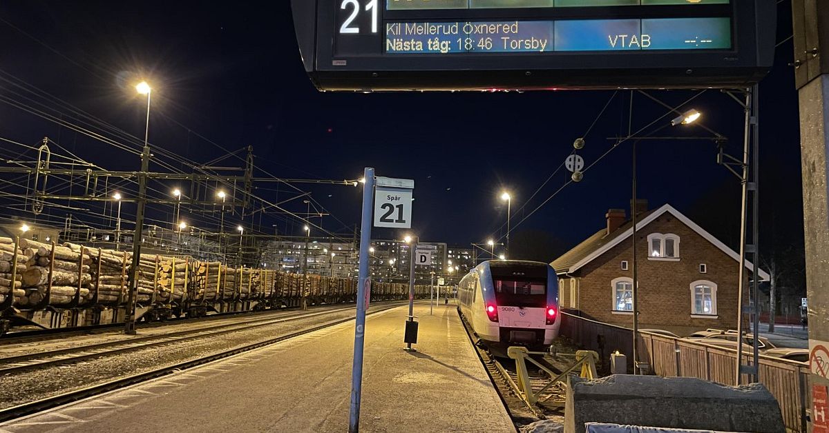 Tekniskt fel stoppade tågtrafiken | SVT Nyheter