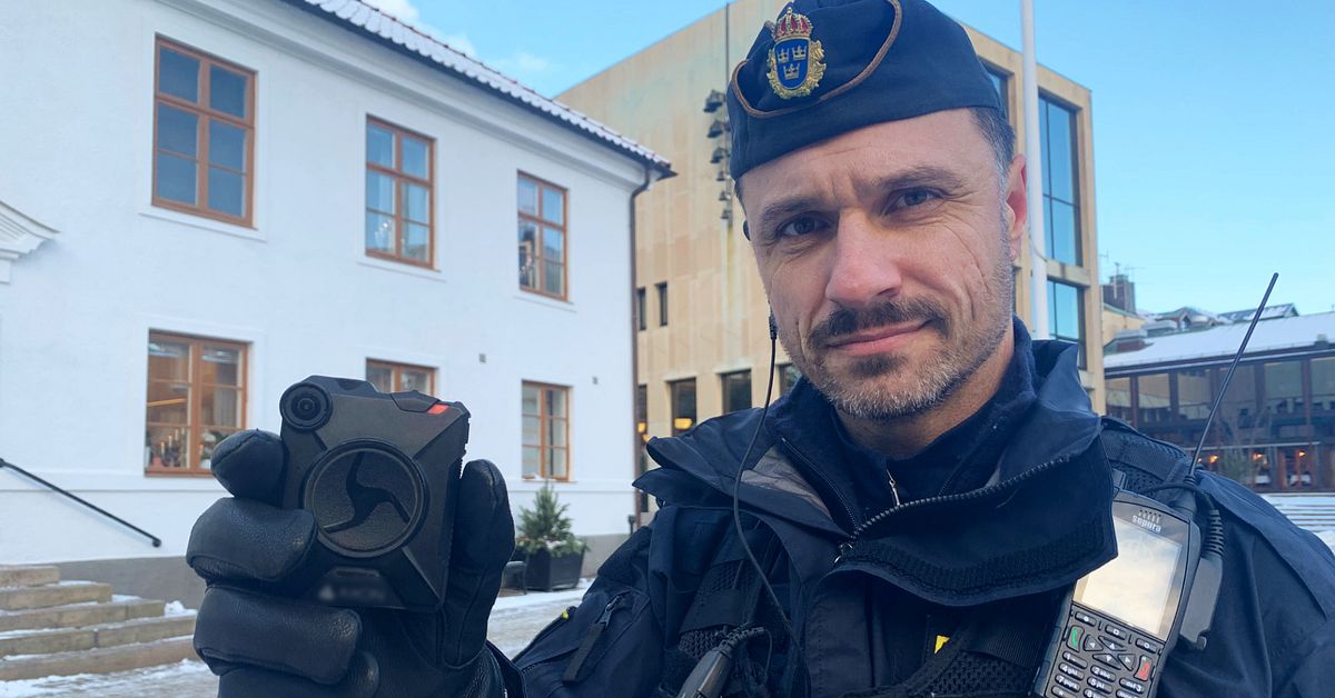 Efter testet i Halland – nu får alla poliser i yttre tjänst ...