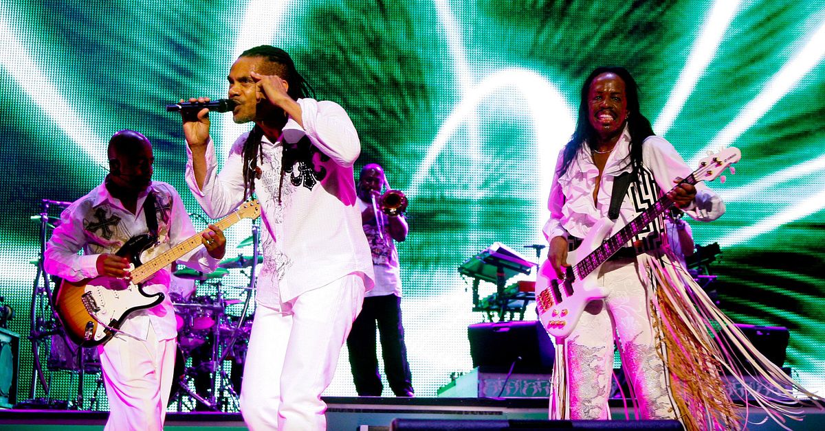 Earth, Wind & Fire-trummis död | SVT Nyheter