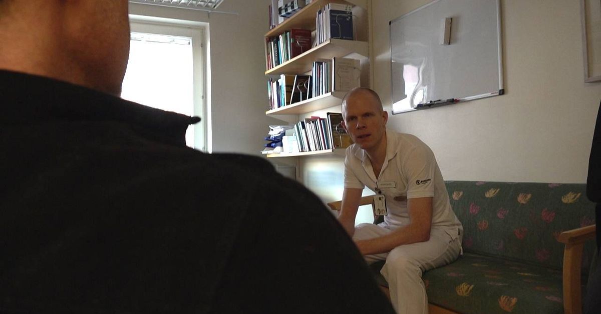 Psykologen om anhörigstöd: Måste vara individuellt utformat | SVT Nyheter