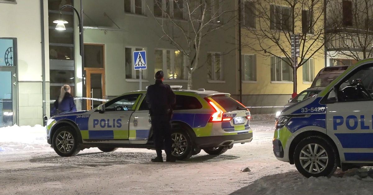 Man Skadad Efter Skottlossning I Sollentuna Tre Personer Gripna Svt