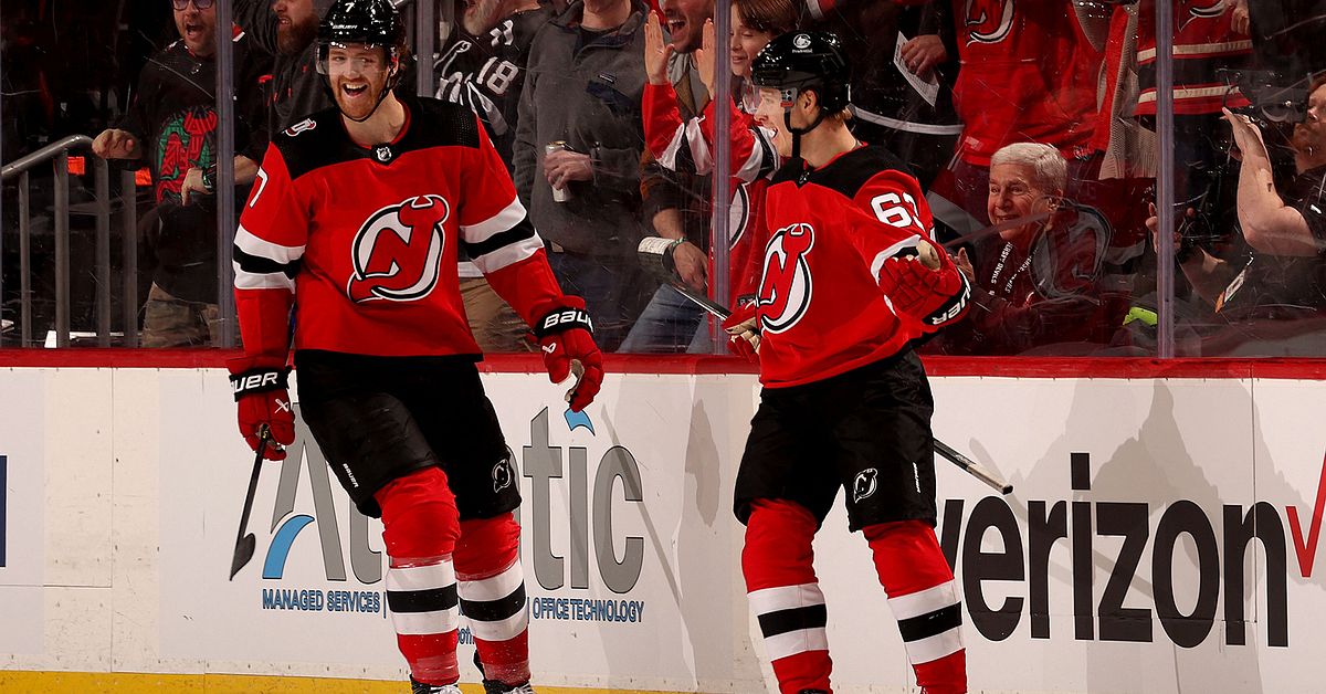 Ishockey: Jesper Bratt bakom New Jerseys seger | SVT Sport