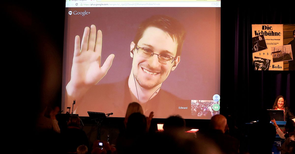 Snowden på Twitter | SVT Nyheter