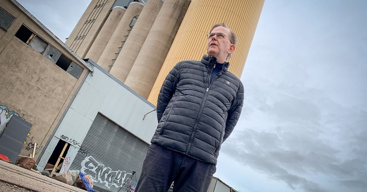 Rivning av silon på Alderholmen nära: ”Det är ett busliv här inne ...