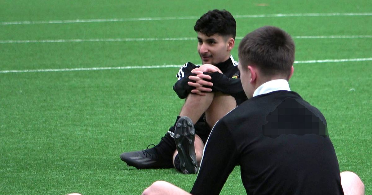 Mustafa Al Saadi i Umeå tränar fotboll och fastar samtidigt: ”Vill inte ...