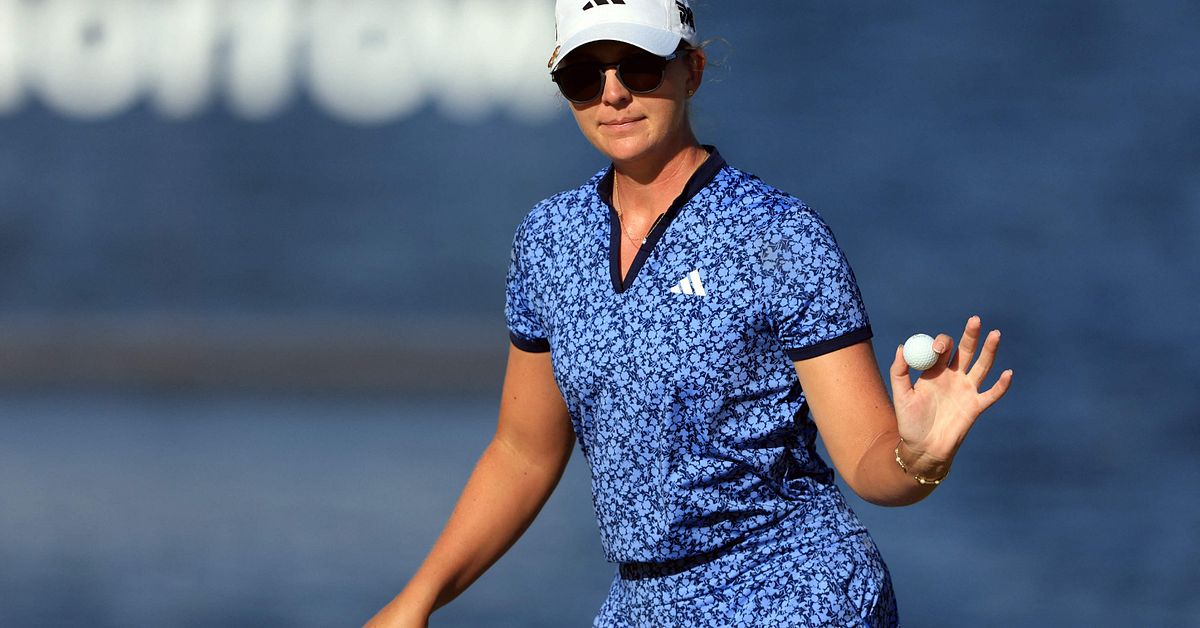 Golf: Linnea Ström tvåa inför den sista rundan på Hawaii | SVT Sport
