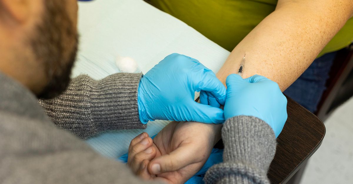 WHO: Apkoppor inte längre globalt nödläge | SVT Nyheter