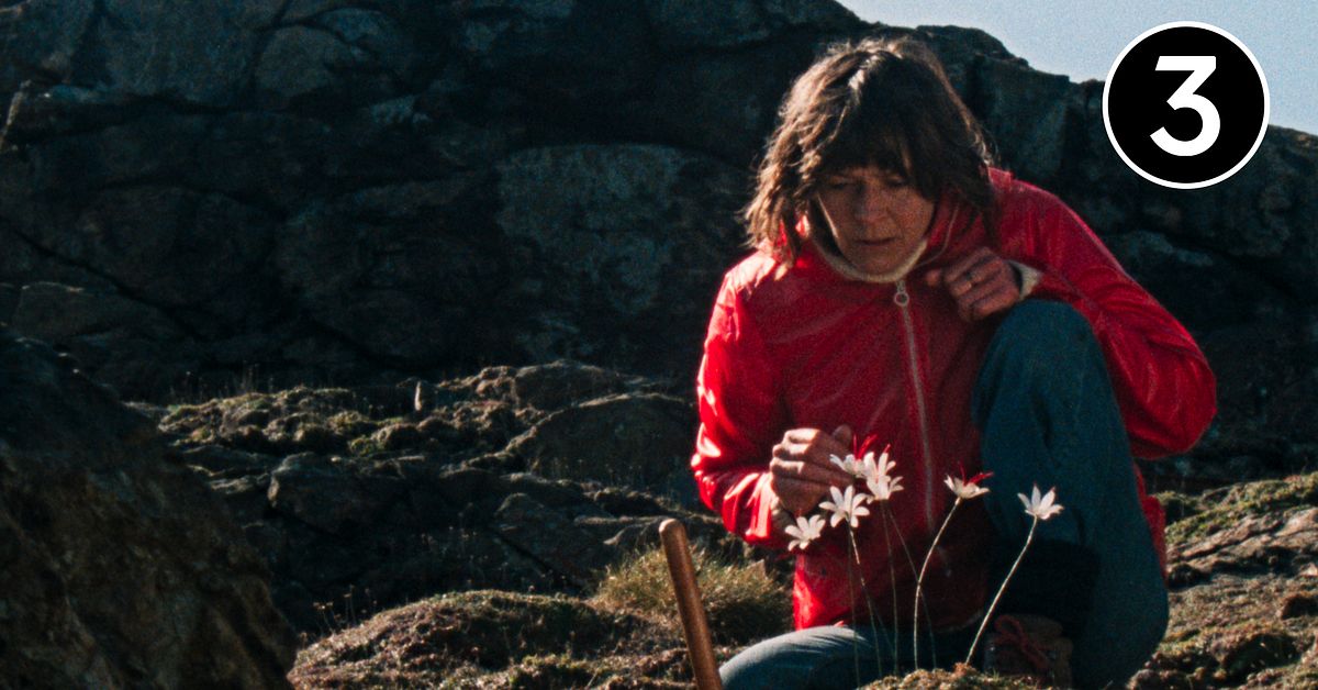 Recension: ”Enys men” i regi av Mark Jenkin | SVT Nyheter