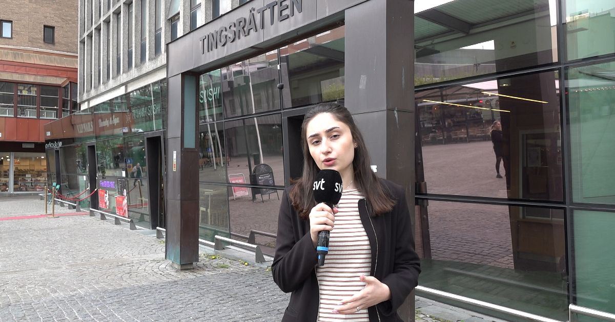 SVT:s reporter på plats – vittnen såg pojken på väg till poolen ...