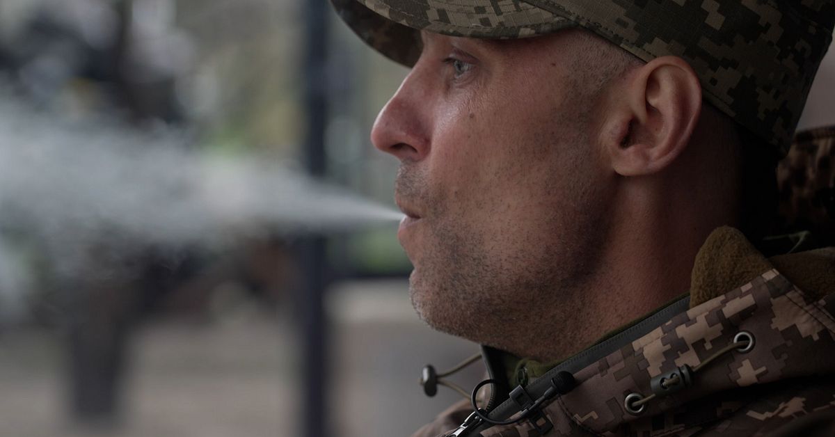 Ukrainska soldaten Jevhen var krigsfånge hos ryssarna – vittnar om eltortyr | SVT Nyheter