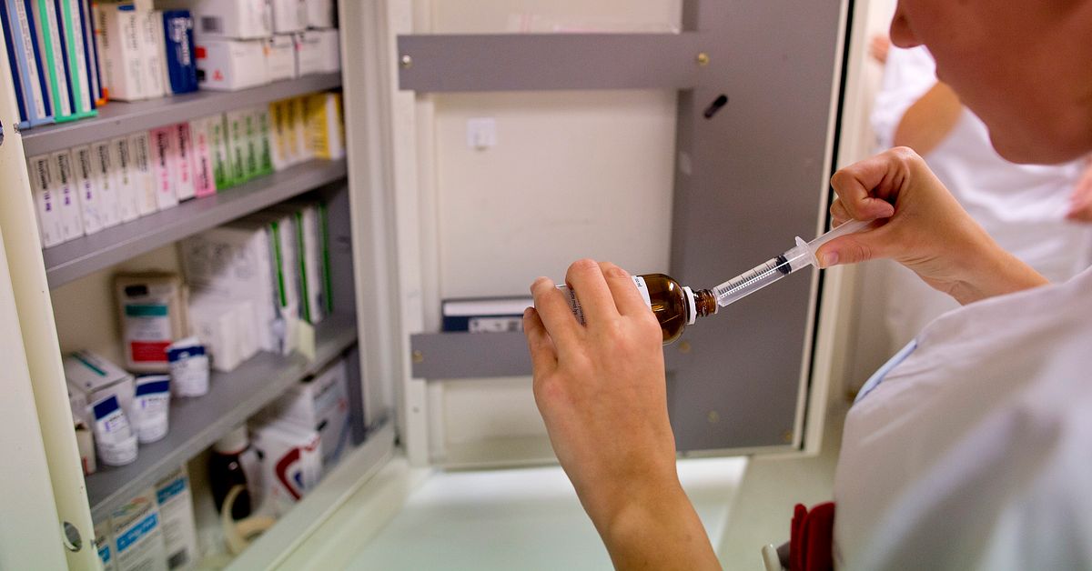 Sjuksköterskor på USÖ avlastas av farmaceuter | SVT Nyheter
