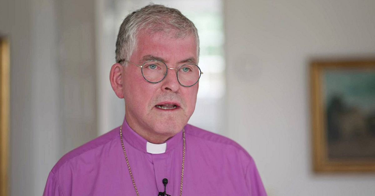 Biskopen efter koranbränningen: Vill se utredning mot att skända heliga ...