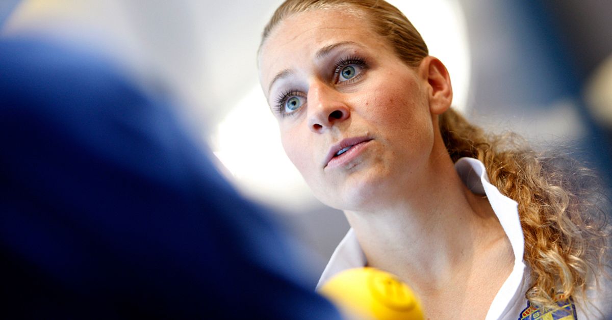Charlotte Rohlin släpper inte bollen | SVT Nyheter