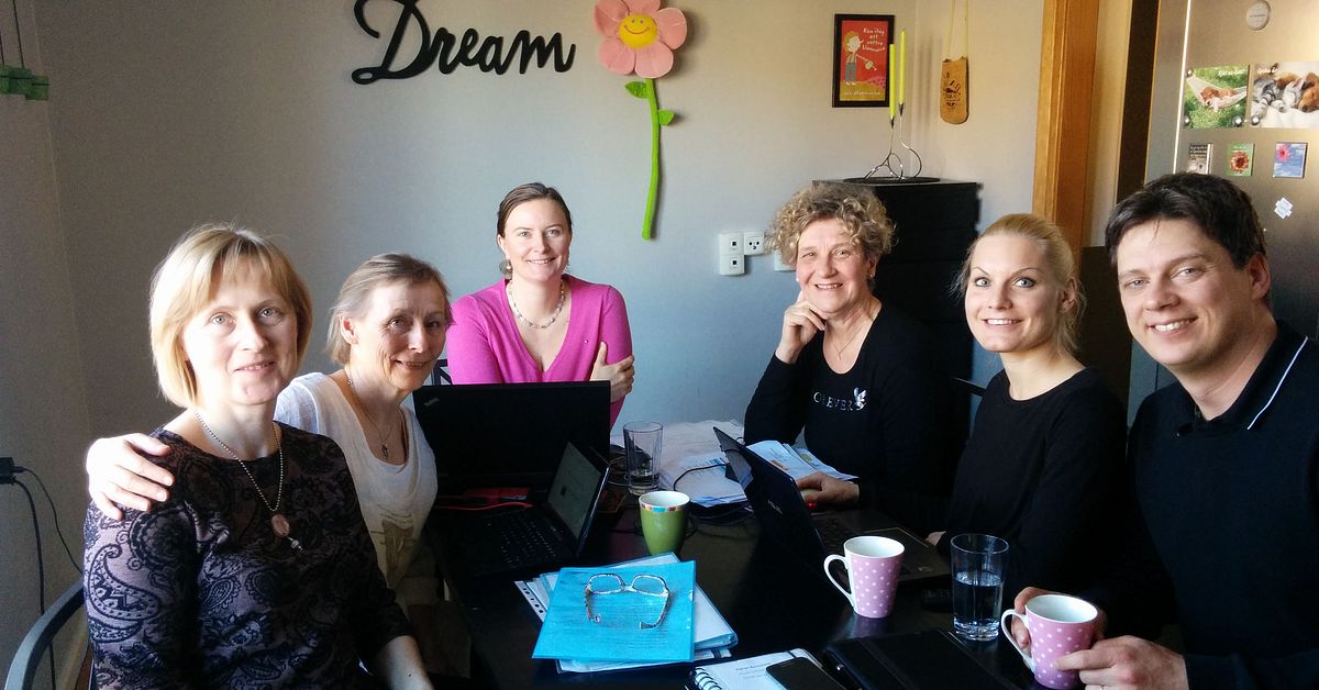 Uppsalabor jobbar hemma hos varandra | SVT Nyheter