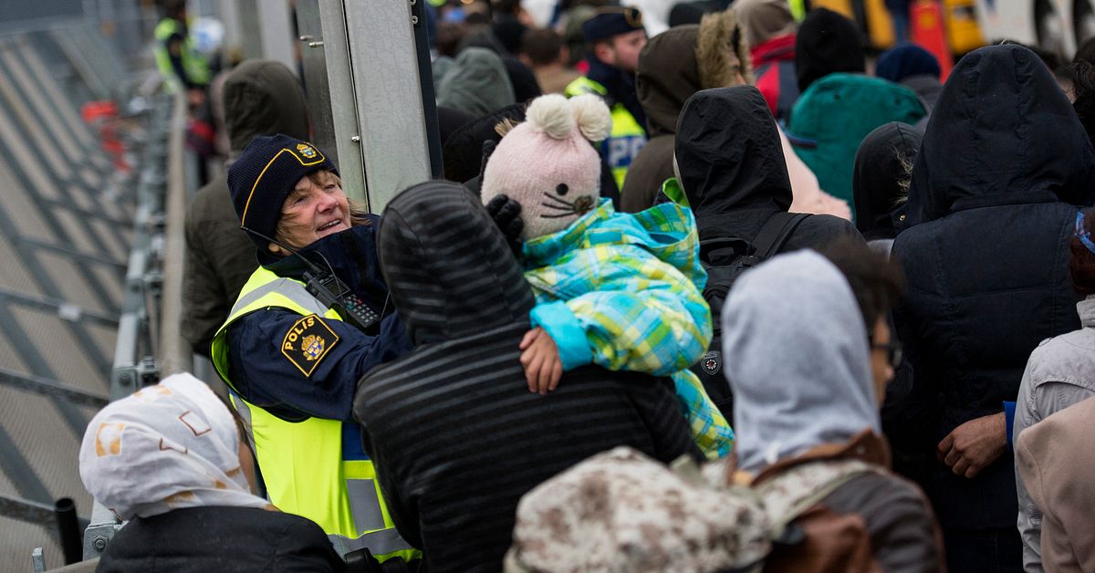 Majoritet ser immigration som den viktigaste samhällsfrågan | SVT Nyheter