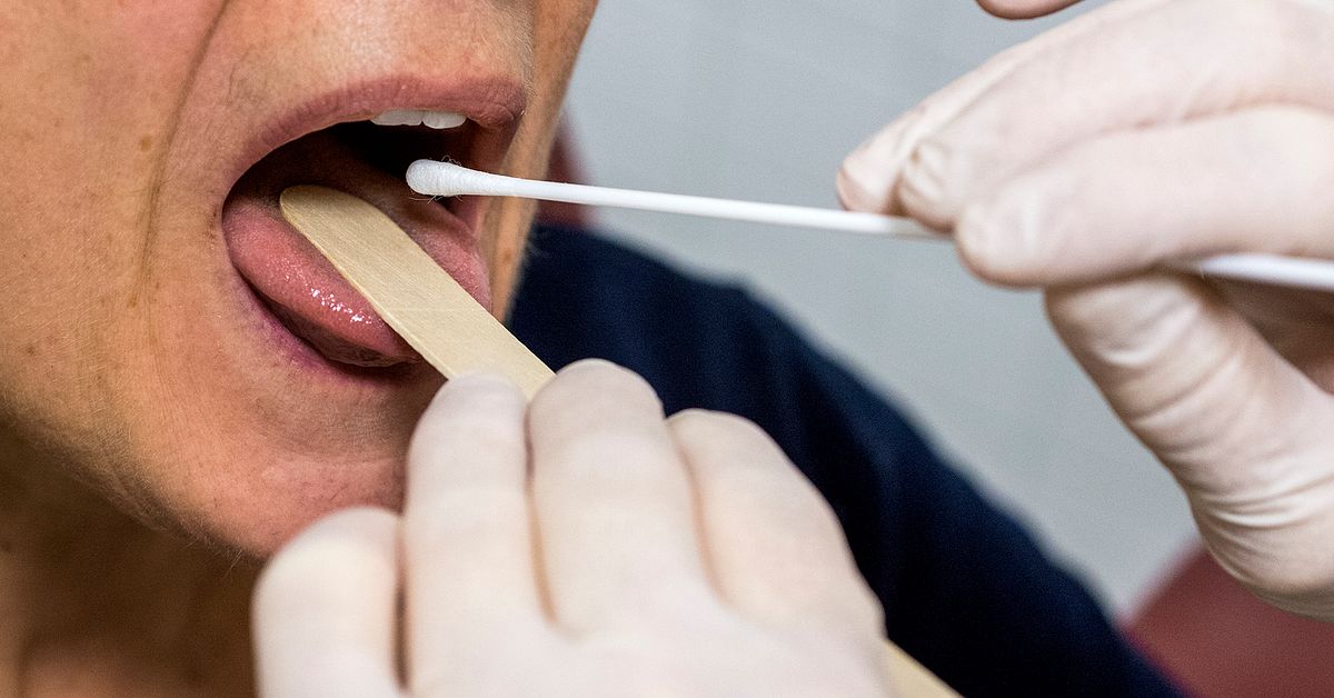 Läkare bedömde muncancer som kindbitning | SVT Nyheter